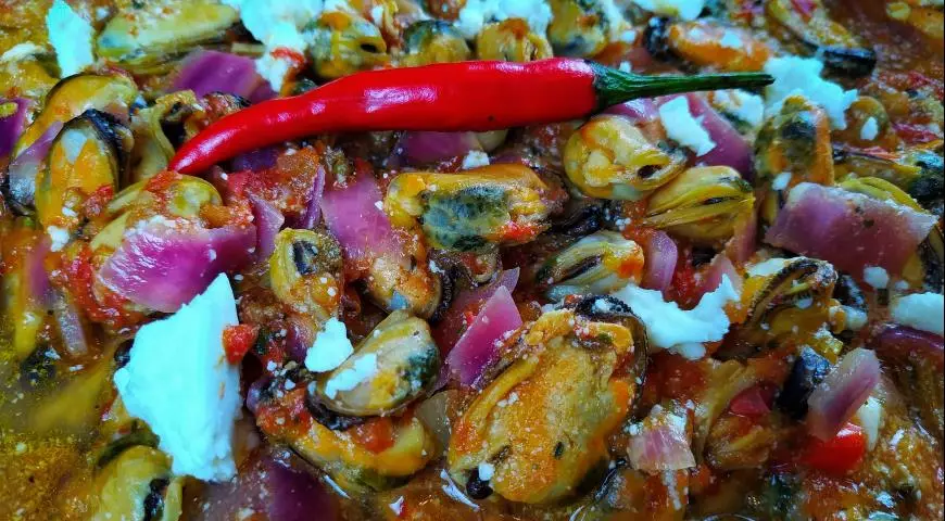 MuSSELS IN TOMATO SACE
