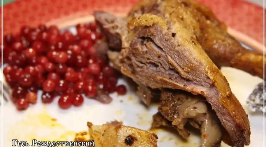 Noël Gus avec des pommes et des pruneaux