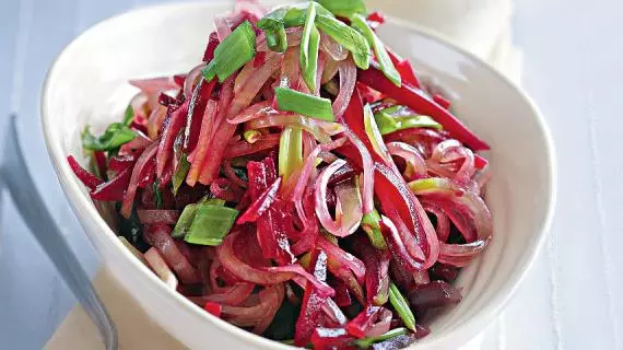 Beets at radish salad sa Tatar, step-by-step recipe na may mga larawan