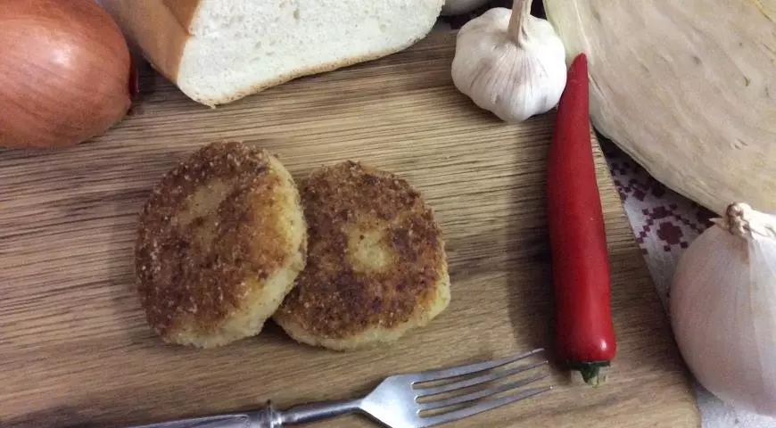 বাঁধাকপি cutlets.