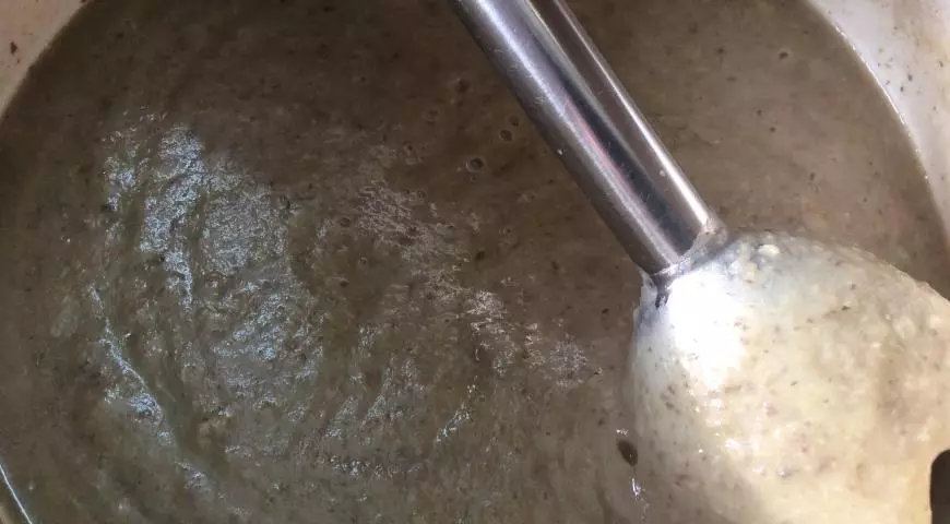 Assotar la liquadora de sopa de crema