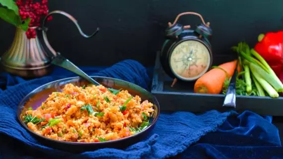 Couscous med grønnsaker, trinnvis oppskrift med bilder