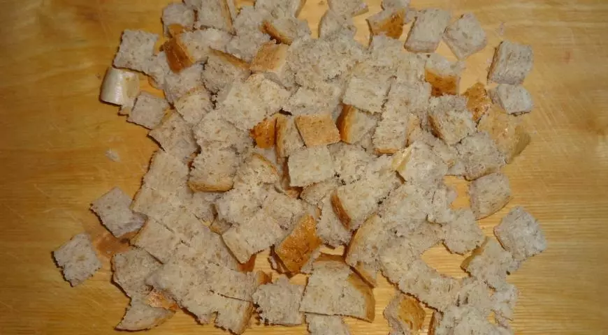 Stock Foto varenie recept: hrach-rastlinná polievka s crackers, krok №1