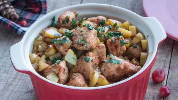 Potên Rovî bi Potato, Recipe Step-Step Bi Wêneyan