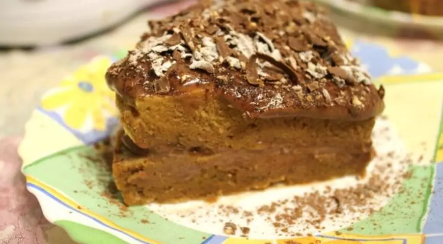 Megszórjuk cukor tiramisu-val, és tedd a hűtőszekrénybe