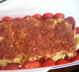 Berry Tiramisu, քայլ առ քայլ բաղադրատոմսեր լուսանկարներով