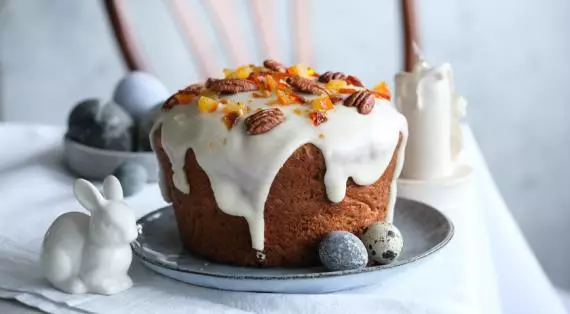 Cake mai ruwan lemo tare da kwaro pecan, girke-girke-mataki na mataki tare da hotuna