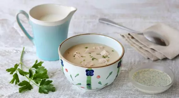 Zuppa cessaria con medicazione verde, ricetta passo-passo con foto