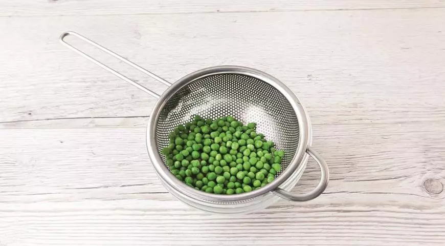 Stok Foto Memasak Resipi: Bowl kembang kol dengan kunyit, nasi dan sayur-sayuran, Langkah nombor 5