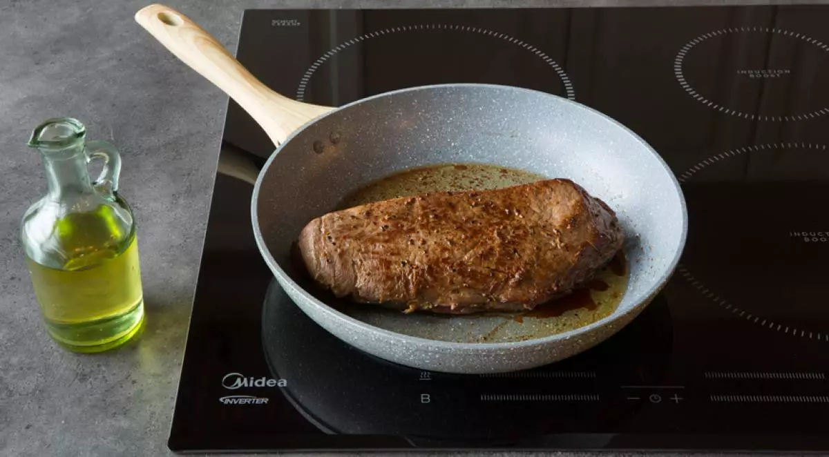 Fotografie recept na vaření: rost befe s houbami a hořčičnou omáčkou, krok číslo 2