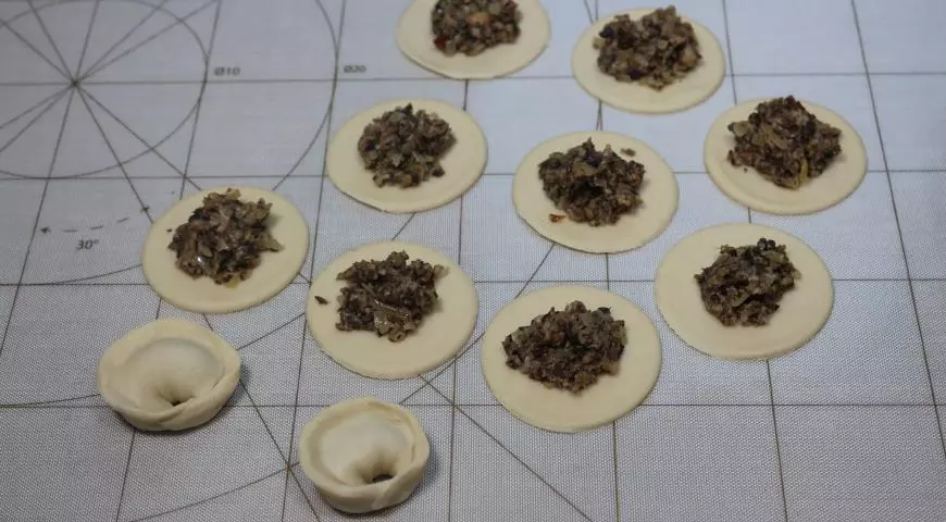 Foto Cooking Recipe: Dumplings mei Mushroom Stupling, Stap No. 6