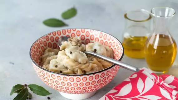 ყველაზე წვნიანი dumplings, ნაბიჯ ნაბიჯ რეცეპტი ფოტოები