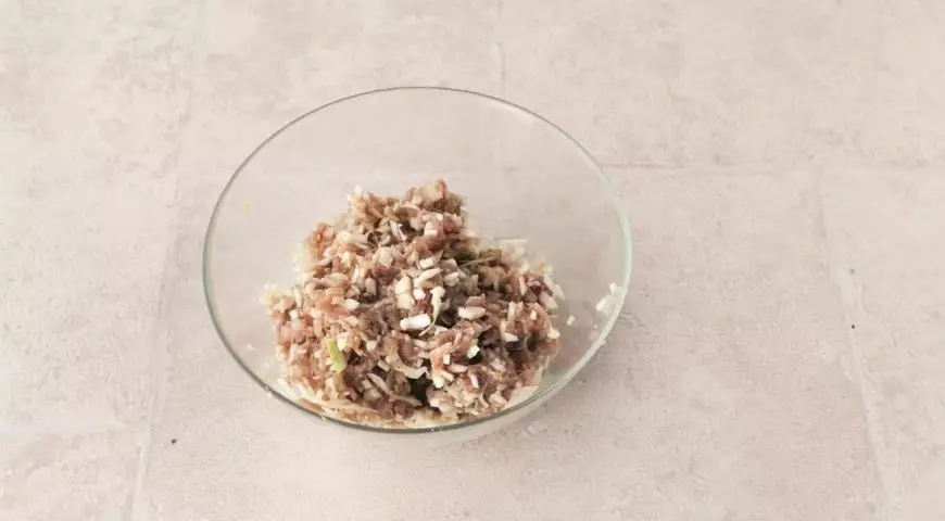 Photo of the preparation of the recipe: the most juicy dumplings, step number 3