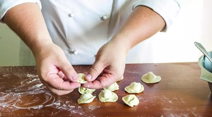 Stock Photo Kochen Rezept: Knödel von Rindfleisch und Schweinefleisch, Schritt Nummer 5