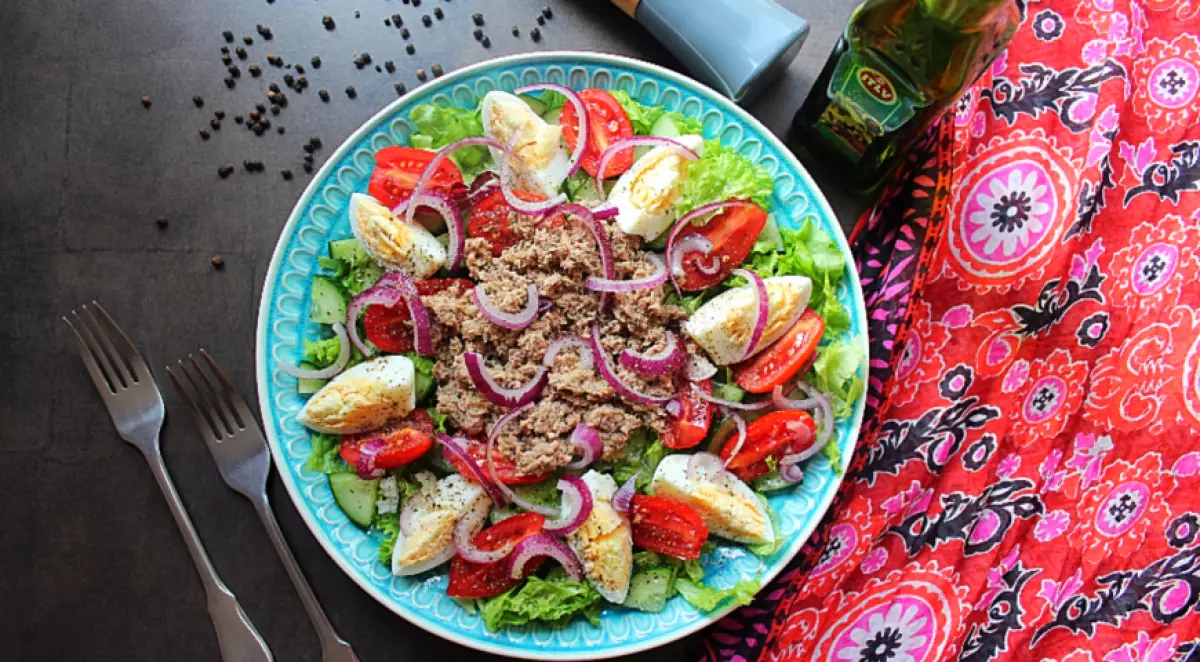 Ensalada verde con atún