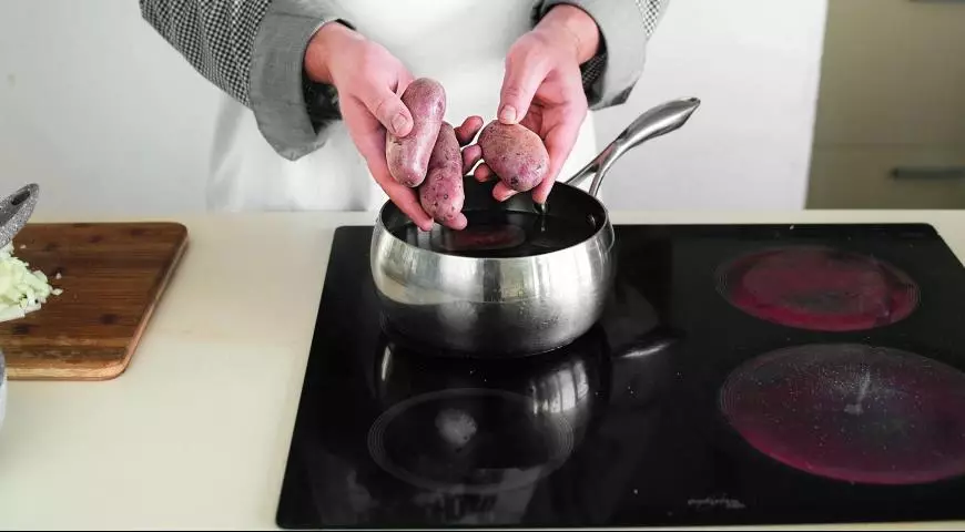 Stock Photo Kochen Rezept: Kartoffel Zrazy mit Fleisch Hackfleisch, Schritt Nummer 2