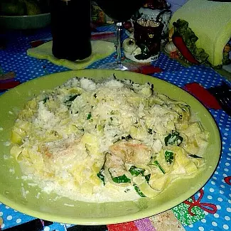 Pasta krema saltsan ganbak