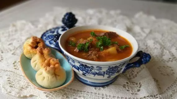 Sour soup Old Russians with rose pies, step-by-step recipe with photos