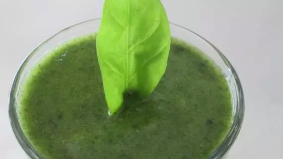 Smoothie dari bayam, pear dan pisang, resipi langkah demi langkah dengan foto