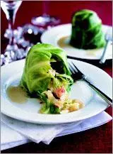 Cabbages de repolho Savoy com bacon, receita passo a passo com fotos