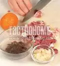 Stock Foto Koken Recept: Tarwepap met lam, stap nummer 1