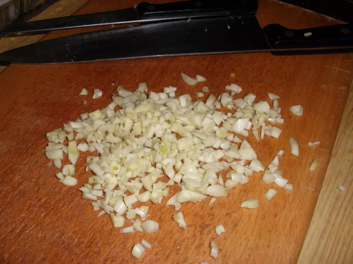 3 schiacciamento e taglio aglio