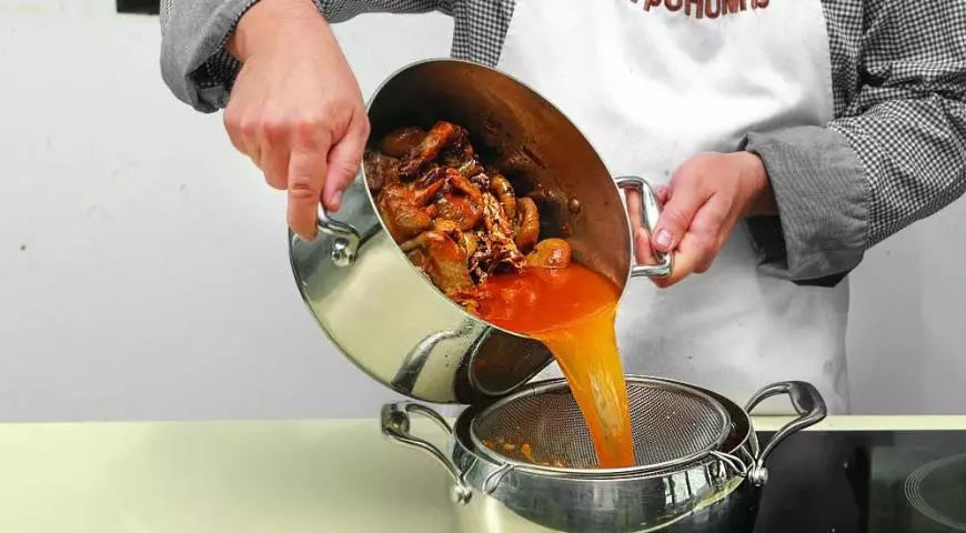 Foto av forberedelsen av oppskriften: Lett suppe fra Cesharika i katalansk, trinn №4
