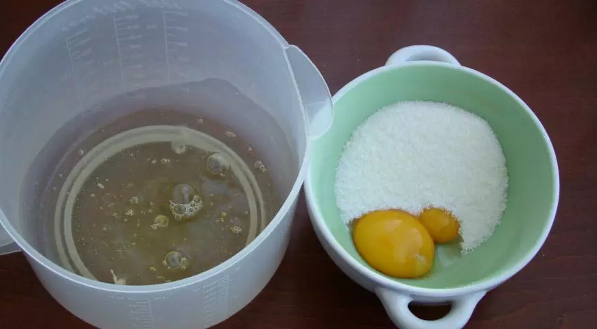 Fotografija recepta za kuhanje: Culich s kuhanim kondenziranim mlijekom i badema, korak 5