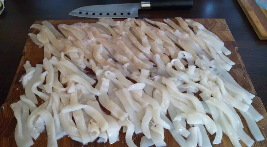 Sliced ​​squid