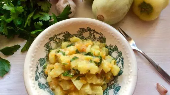 Guiso de verduras, receta paso a paso con fotos.