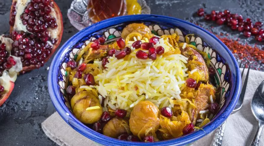 Pilaf با بره، شاه بلوط و نارنجک نارنجک، دستور العمل گام به گام با عکس