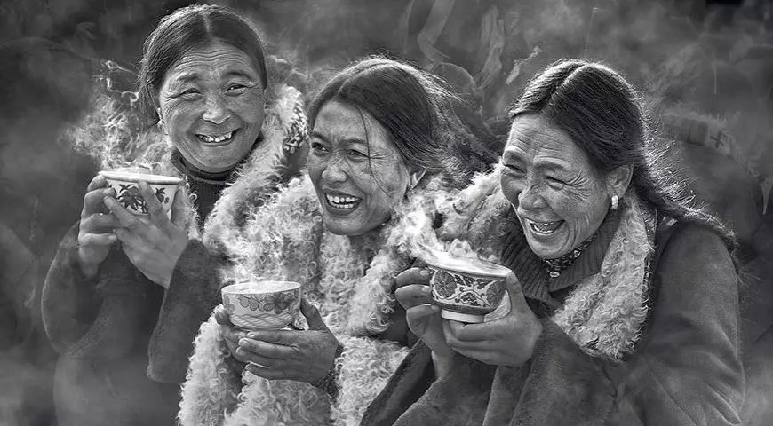 Comment faire cuire le thé Buryat Snagains de 100 maladies