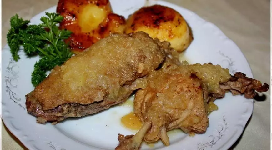 Duck tocmai în mere cu Fried Antonovka