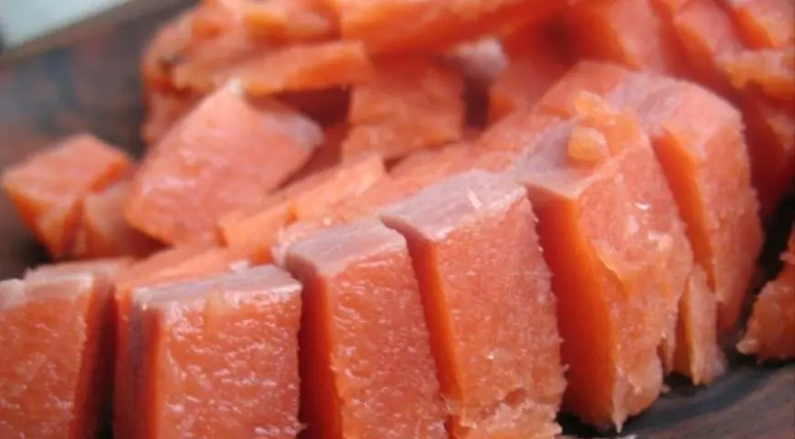 Salmon para sa pagpuno ng mga stroke