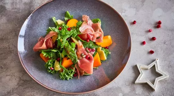 Salad with Prutto, persimmon and truffle cheese, step-by-step recipe with photos