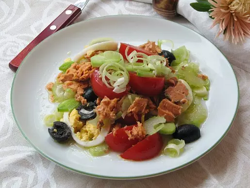 Konzervirana salata salmona, korak-po-korak recept s fotografijama