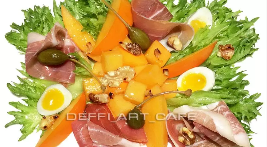 Förbereda Persimmon, Prosciutto och Nötter