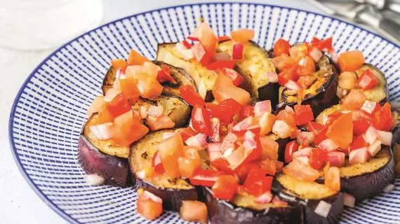 Salad terong nganggo mrico abang, resep langkah-langkah kanthi foto