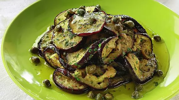 Eggplants karo resep-resep lan resep langkah dem-langkah kanthi foto