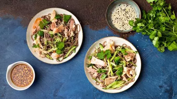 Salad Buckwheat Cepet kanthi resep Panggang Ayam, langkah-langkah kanthi foto