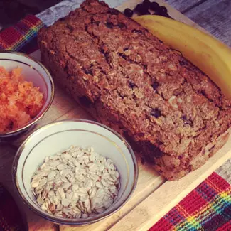 Oatmeal dan pisang cupcake ruffs tanpa tepung dan gula