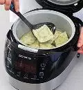 食譜的準備照片：綠色餛飩用南瓜填充在慢燉鍋，步驟第6步