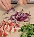 Photo Cooking Resepti: Perunan salaatti punaisella sipulilla ja pekonilla, vaihe nro 1