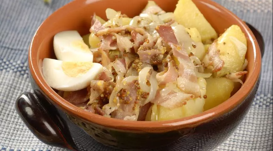 Salade de pommes de terre autrichienne