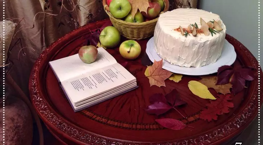 Apple-ginger cake