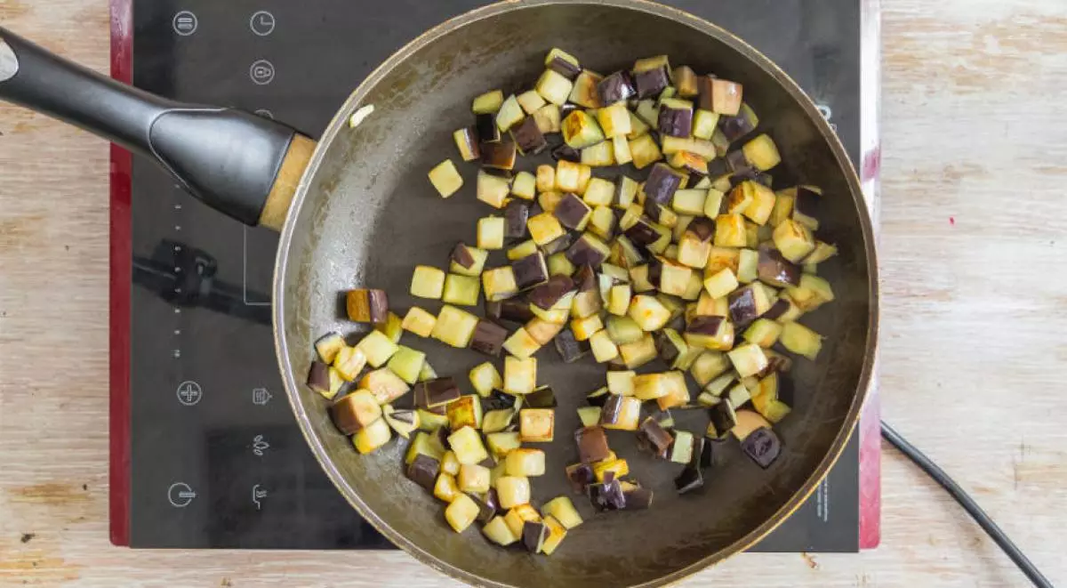 Ama-gry ama-eggplants