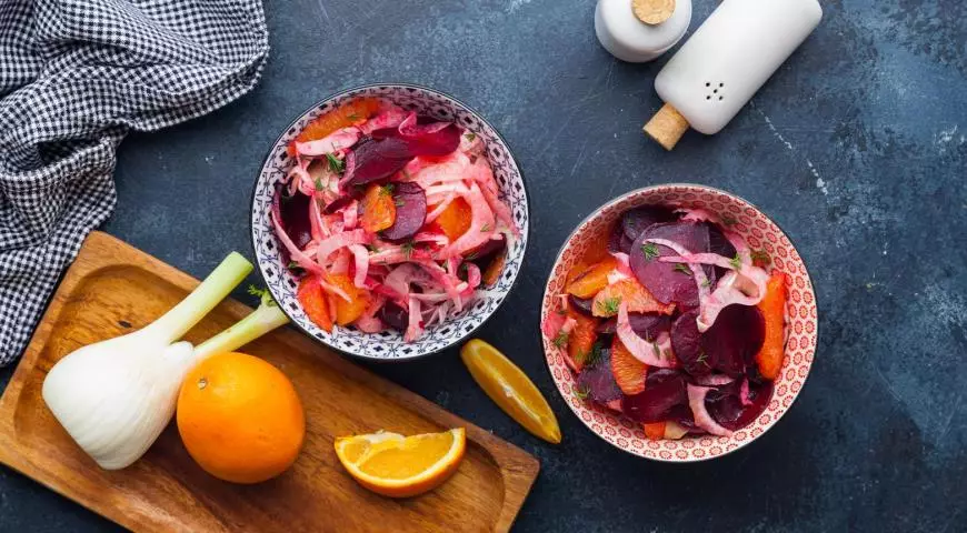 Beet salad with oranges, fennel and capers 2