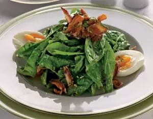 Spinach Calt avec des toasts à l'ail, recette pas à pas avec des photos