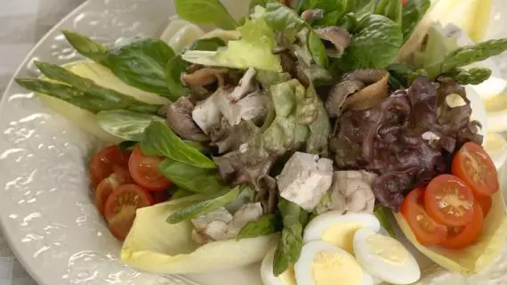 Salad não với cá cơm, công thức từng bước với hình ảnh