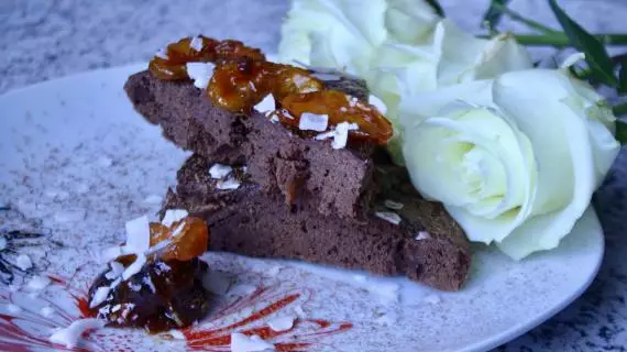 Brownie Persimon ja Caramelized mandariinid, samm-sammult retsept fotodega